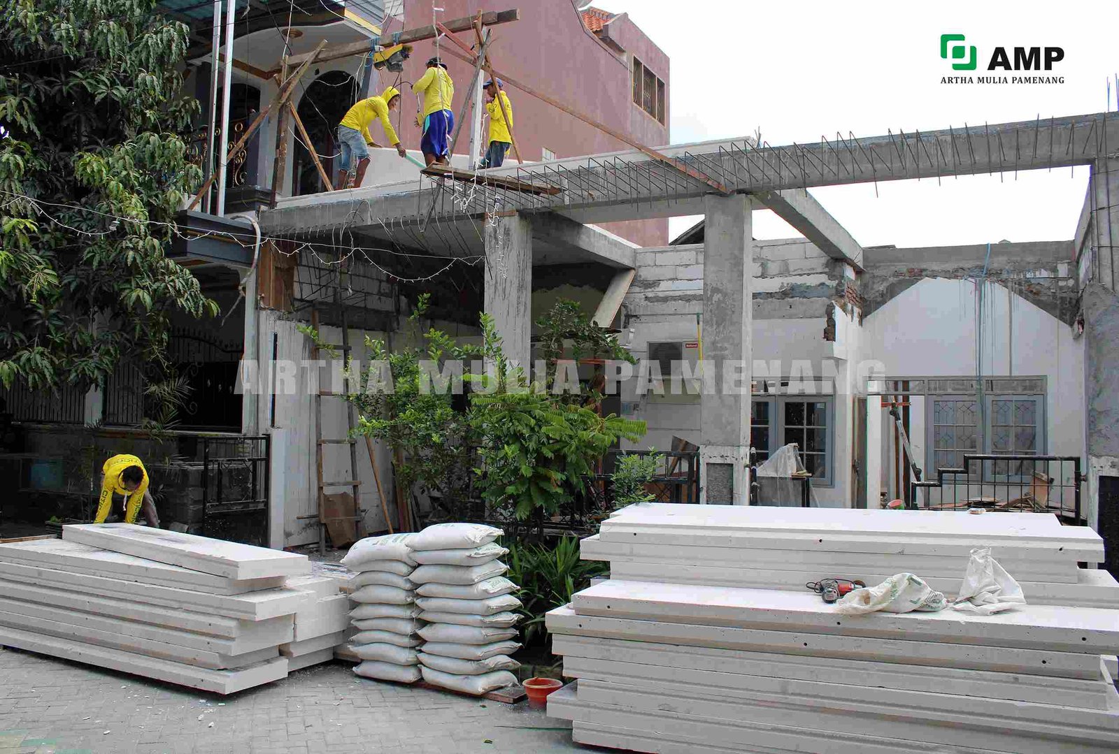 Harga Panel Lantai Surakarta Terbaru Tahun 2023